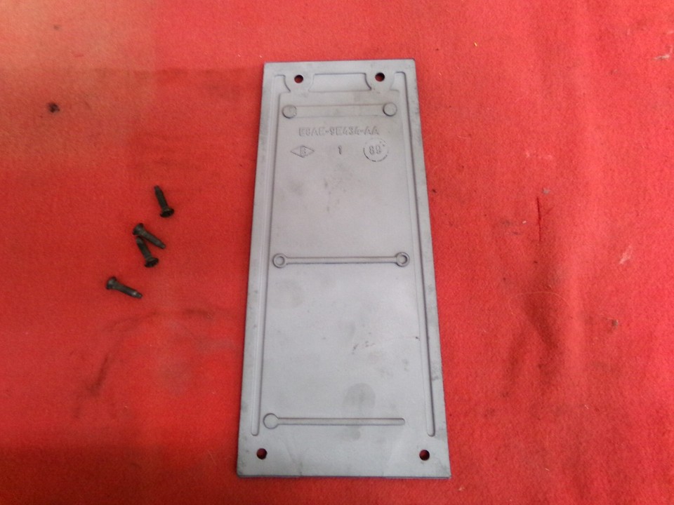 Ford Mustang Mark 5.0L EFI Upper Intake Plenum Plate Cover 302 | eBay