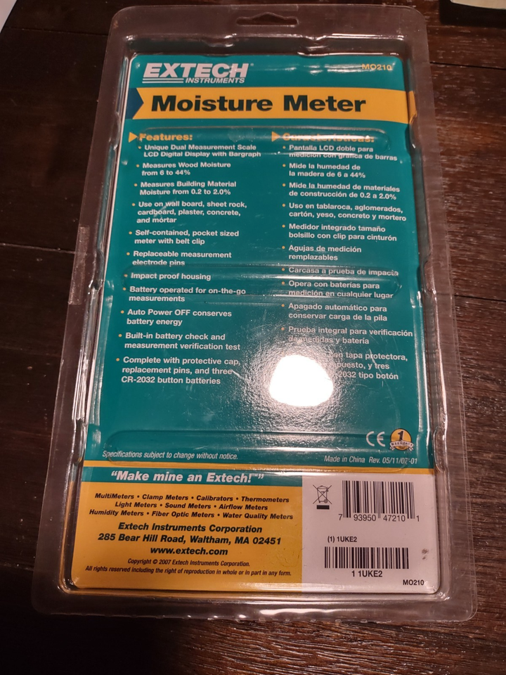 Extech MO210 Pocket Size Moisture Meter with 2-in-1 Digital LCD Readout ...