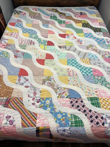 #108 Vintage Handmade 1940's Snake Trail Quilt 66" x 84" With Feedsack ...