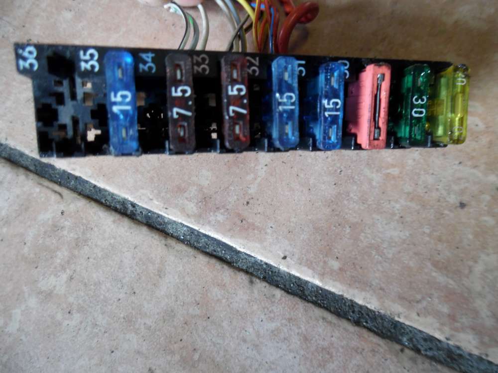 Mercedes-Benz C-Klasse W202 Sicherungen Sicherungsbox 0025451201 | eBay.de