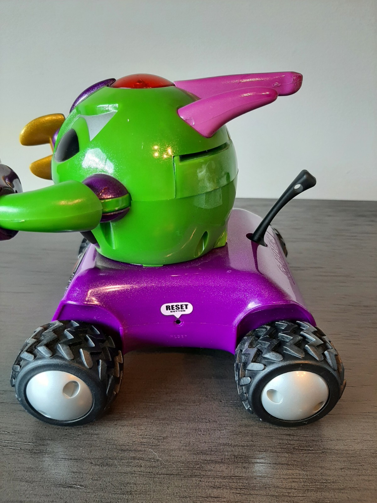 Trendmasters Rumble Robot Diamond Series Bitor Battle Bot Team No ...