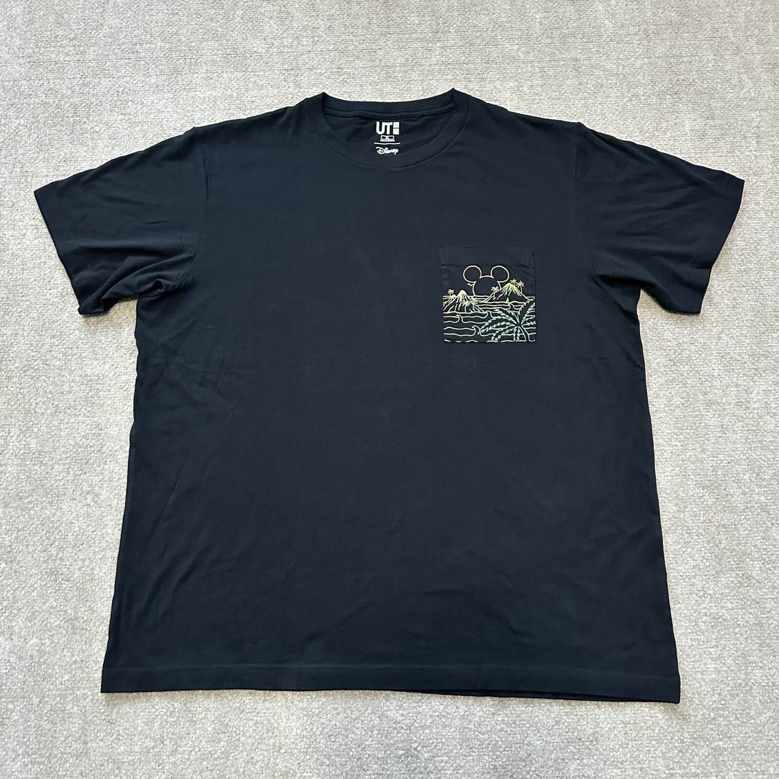 UT Uniqlo Mickey Mouse Island Disney Men's XL Black S… - Gem