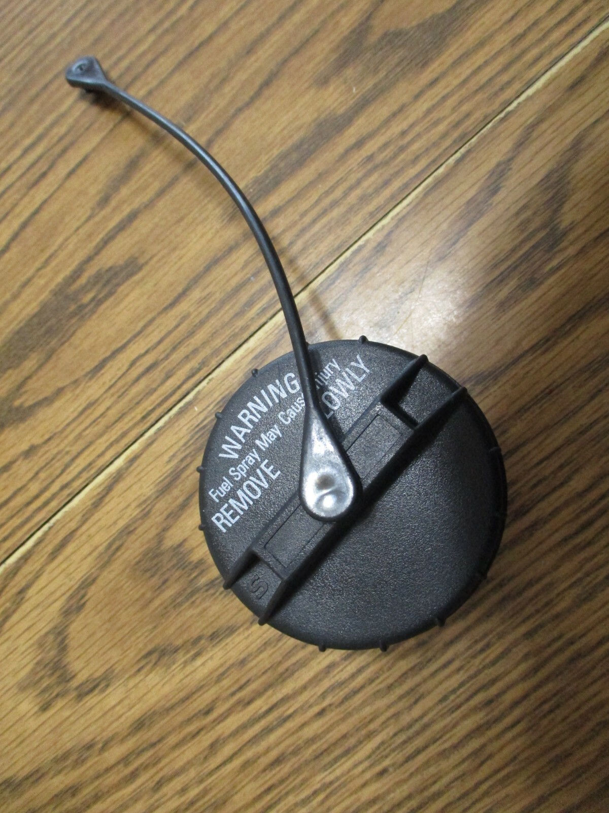 03-32670-000 Fuel Tank Cap Diesel for Freightliner for sale online | eBay