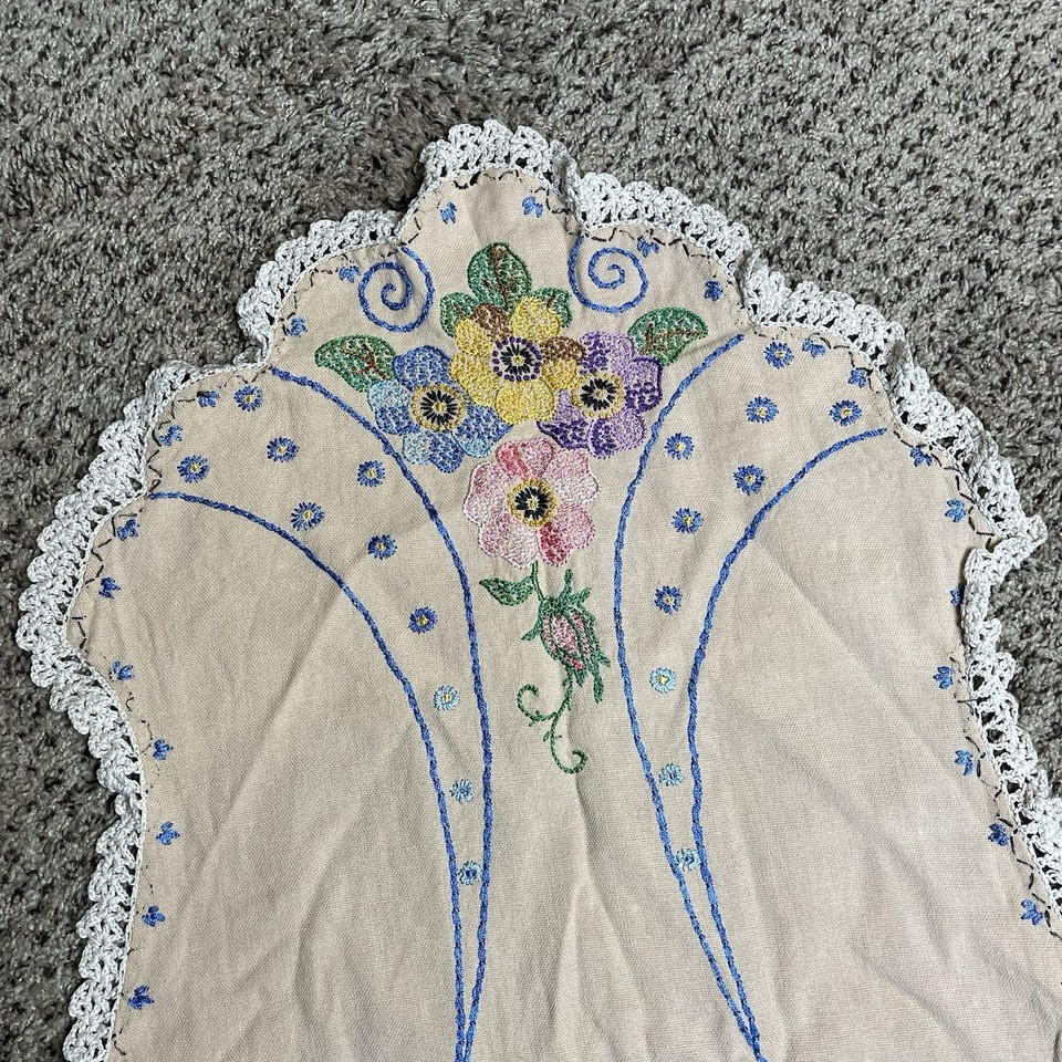 Vtg Handmade Embroidered Dresser Scarf Doily Floral Lace Side Table ...