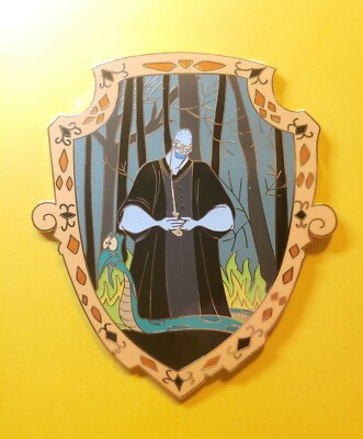 Disney Fantasy Pins Voldemort as Hades "Pinpaladin" Hogwarts Mashup Pin ...