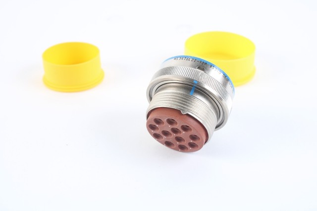 Deutsch / Te CONNECTIVITY Ms3476l22-12p Amphenol Connector Circular Mil ...