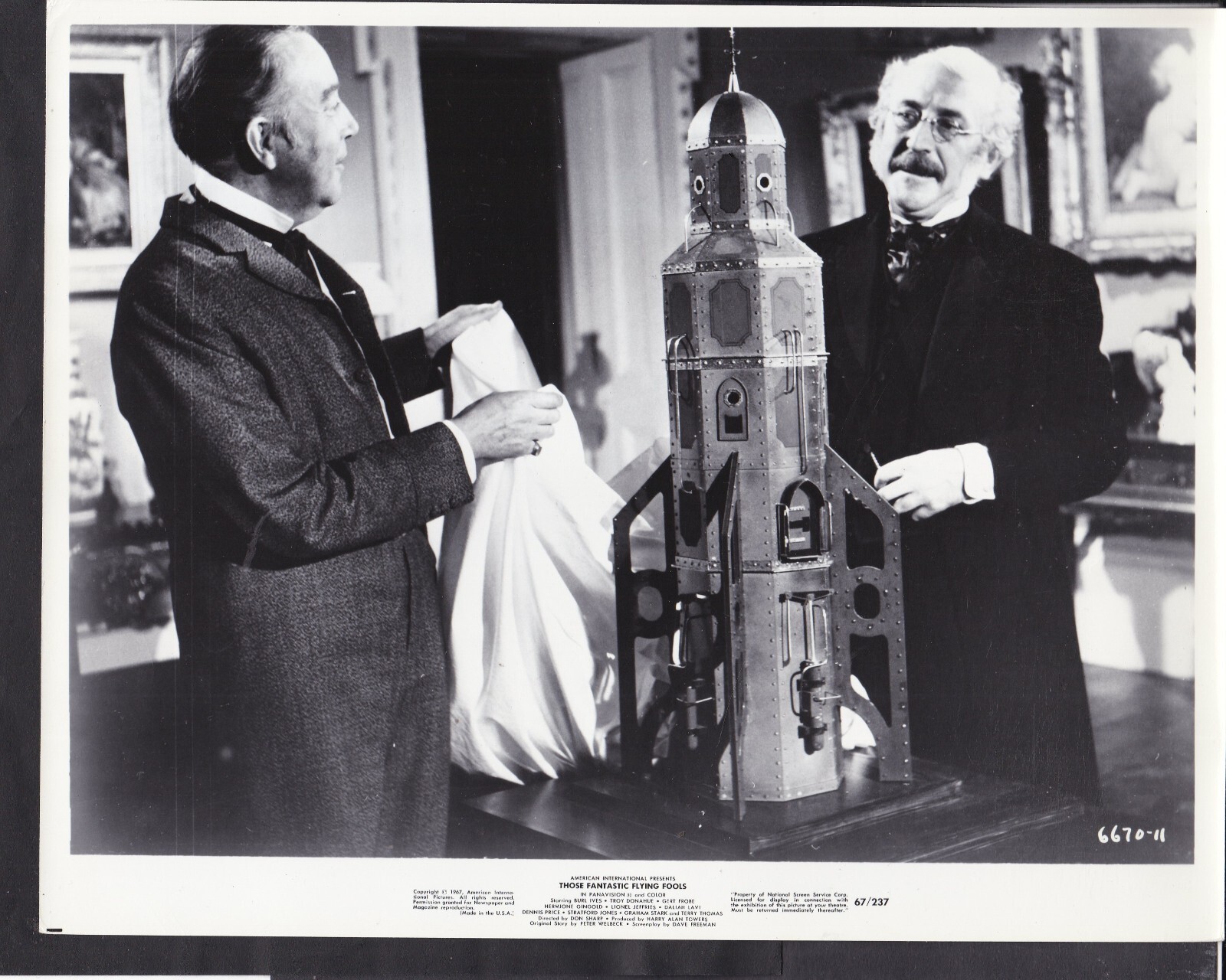 Lionel Jeffries in Those Fantastic Flying Fools 1967 movie photo 44740 ...