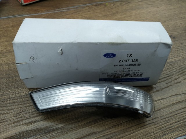 Genuine Ford Focus Dynamic LED Light Sequential Indicator 2097328 for ...