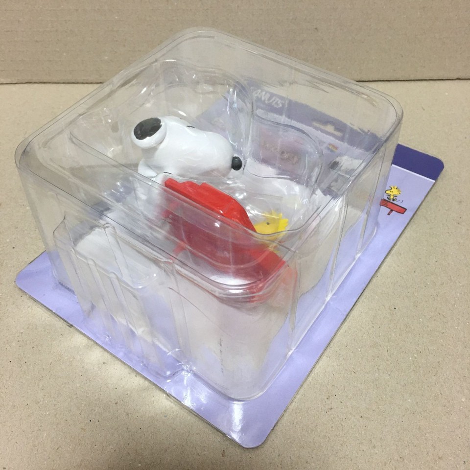 Snoopy Peanuts pianist figure doll figurine | eBay UK