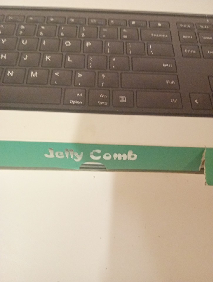 Jelly Comb Wireless Bluetooth Keyboard, Rechargeable, Slim, White, UK ...