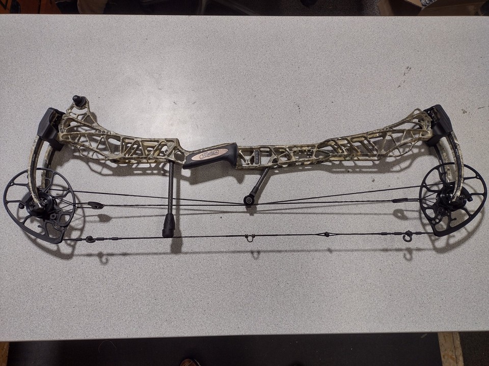 MATHEWS LIFT 33...RIGHT HAND...REALTREE EDGE...***PICK YOUR MOD*** | eBay