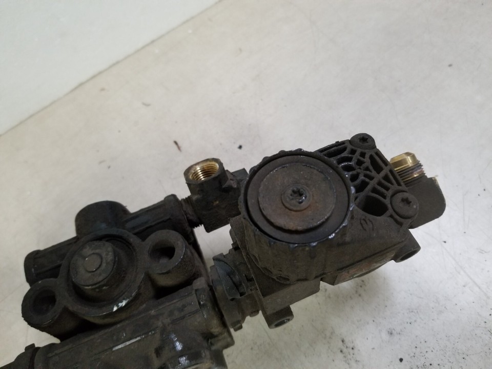 BENDIX M40HF MODULATOR VALVES UNIT M-40HF | eBay