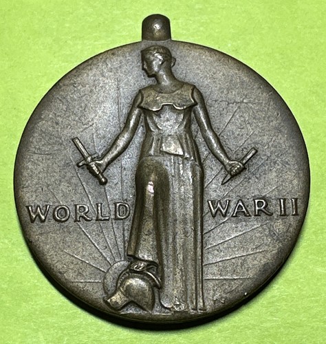 World War II Victory 1945 HK-910 With Loop Freedom From Fear & Want ...