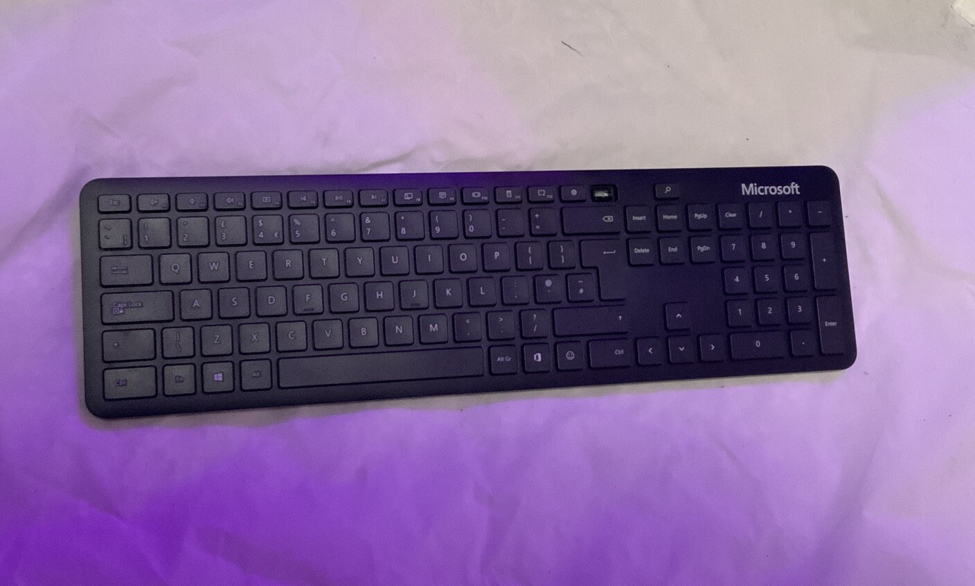 Microsoft QHG-00004 Bluetooth Desktop Keyboard and Mouse Set - Black ...