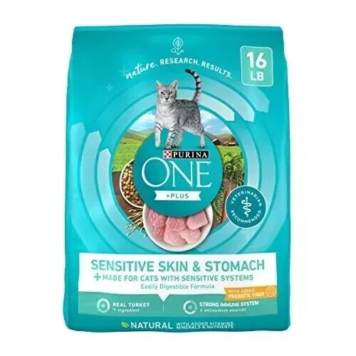 Purina ONE +Plus Sensitive Skin and Stomach, Natural Dry Cat Food, 32lb ...