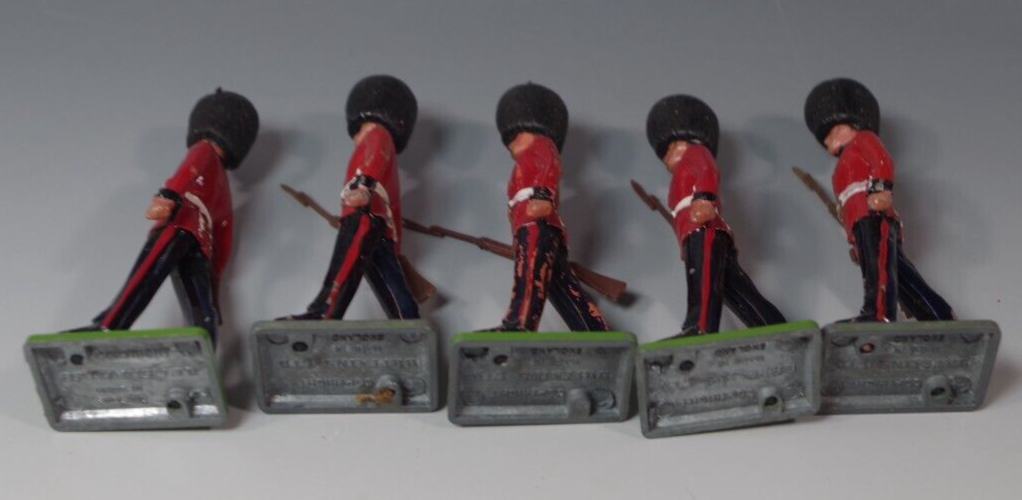 5 BRITAINS BRITISH GRENADIERS GUARDS LEAD TOY SOLDIERS SET VG VINTAGE ...
