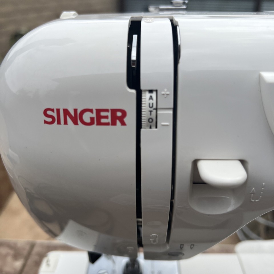 Singer Sewing Machine 150 Year Anniversary Model 2638 | eBay