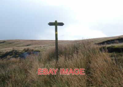PHOTO SIGNPOST ON REAPS MOSS THE SIGNPOST IS POINTING LEFT TOWARDS ...