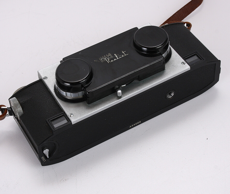 WHITE STEREO REALIST, 35/3.5 D.W. ANASTIGMAT (DUST, DEBRIS), BAD RF ...