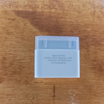 APPLE AND NIKE iPOD SPORT KIT RUNNING RECEIVER A1191 30-PIN CONNECTOR ...