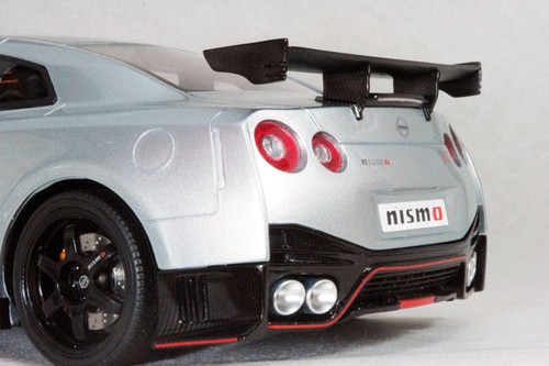 1/18 Nissan Gt-R R35 Nismo / Silver | eBay