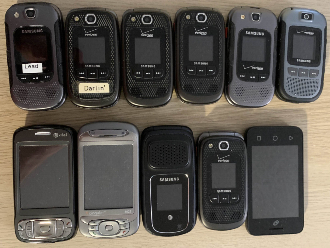 Lot of 11 flip and slide phones various models, 3G Samsung phones ...