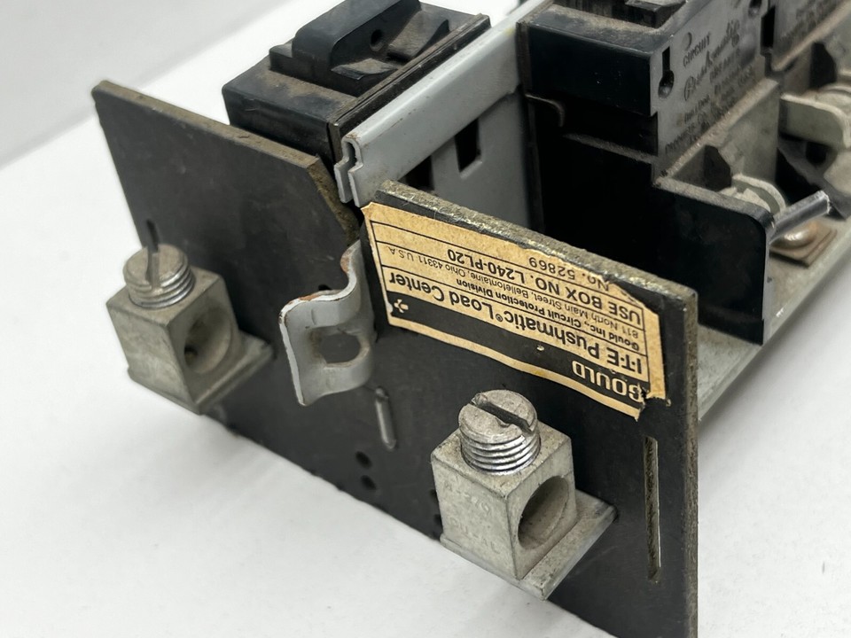 Gould ITE Pushmatic 20-Space Panel Interior Guts Bus Load Center w ...