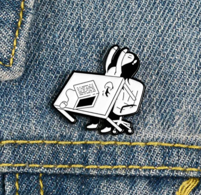 FUNNY DESK FLIP MAD - PIN Brooch Metal Pin Badges Perfect Holiday Gift ...