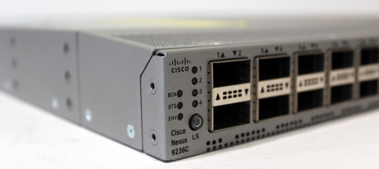 Cisco N9K-C9236C NEXUS 36-PORT 100G Switch with Dual AC, RAIL KIT ...