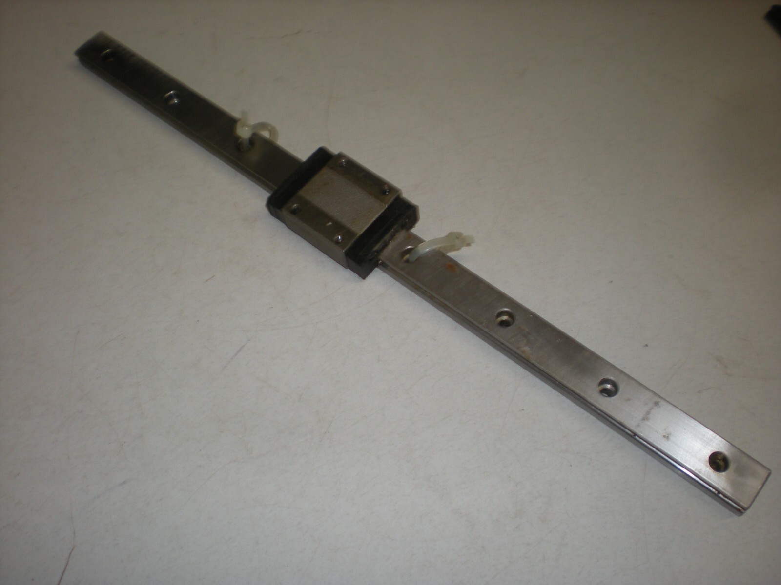 NSK 89-040 Linear Ball Bearing Carriage on a 12-1/4" Long Rail | eBay