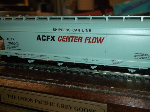 HO ACFX 55 ft, Center Flow Hopper Car. Athearn . Original Box | eBay
