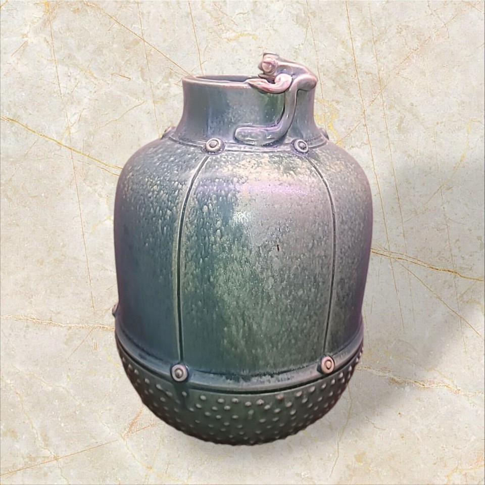 V Chin Green Porcelain Frog Studio Pottery Art Vase Vorakit ...