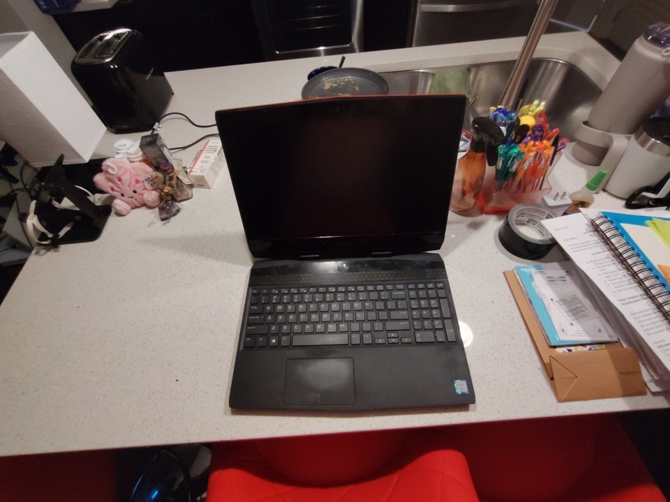 Alienware m15 | i7-9750H 15.6" Laptop | CRIMSON NEBULA | NVIDIA GTX ...