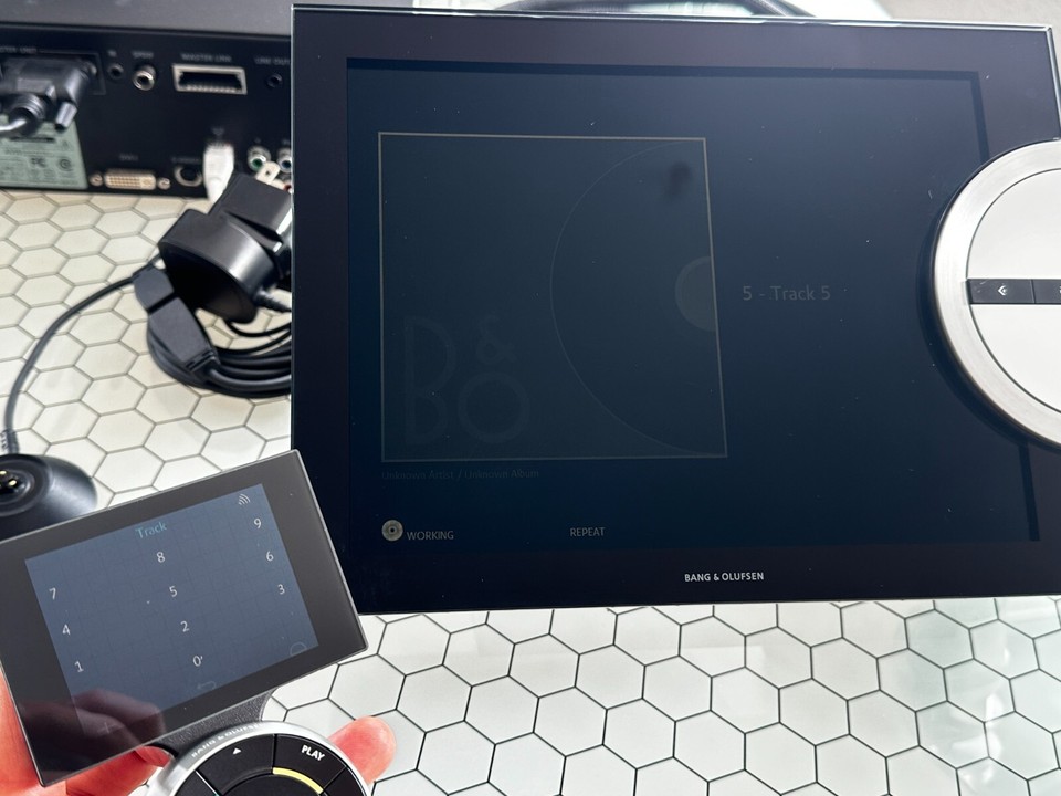 Bang & Olufsen B&O BeoSound 5 with Beo6 remote, CD ripper, Serviced ...