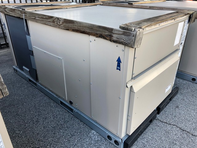 LENNOX 2 Ton Package Unit AC RTU 230v 1ph Gas Heat W/economizer KGA ...