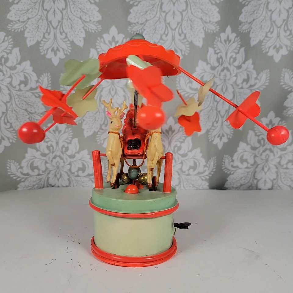 Vintage Plastic Celluloid Christmas Santa & Reindeer Wind Up Toy WORKS ...
