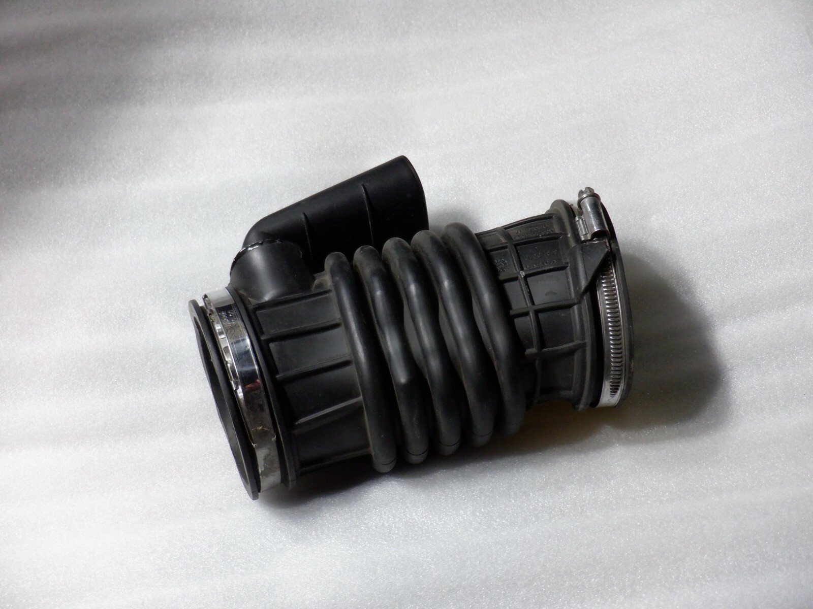 Genuine Volvo Air Cleaner Intake-pipe Duct Tube Hose | eBay