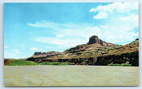 Postcard Lake Powell, Castle Butte, 136 mi above Glen Canyon Dam UT AZ ...
