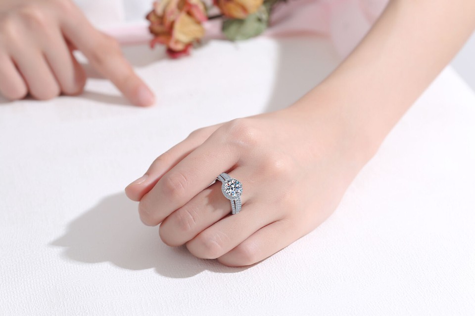 GRA Certificated 3Ct Moissanite Engagement Ring VVS1 D Color 925 ...