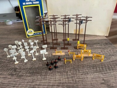 AHM Telephone Poles and Traffic Signs HO Scale | eBay