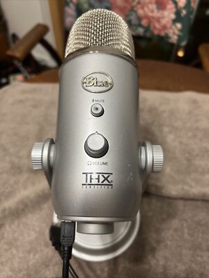 Blue THX Professional Multi-Pattern USB Condenser Microphone - Light ...