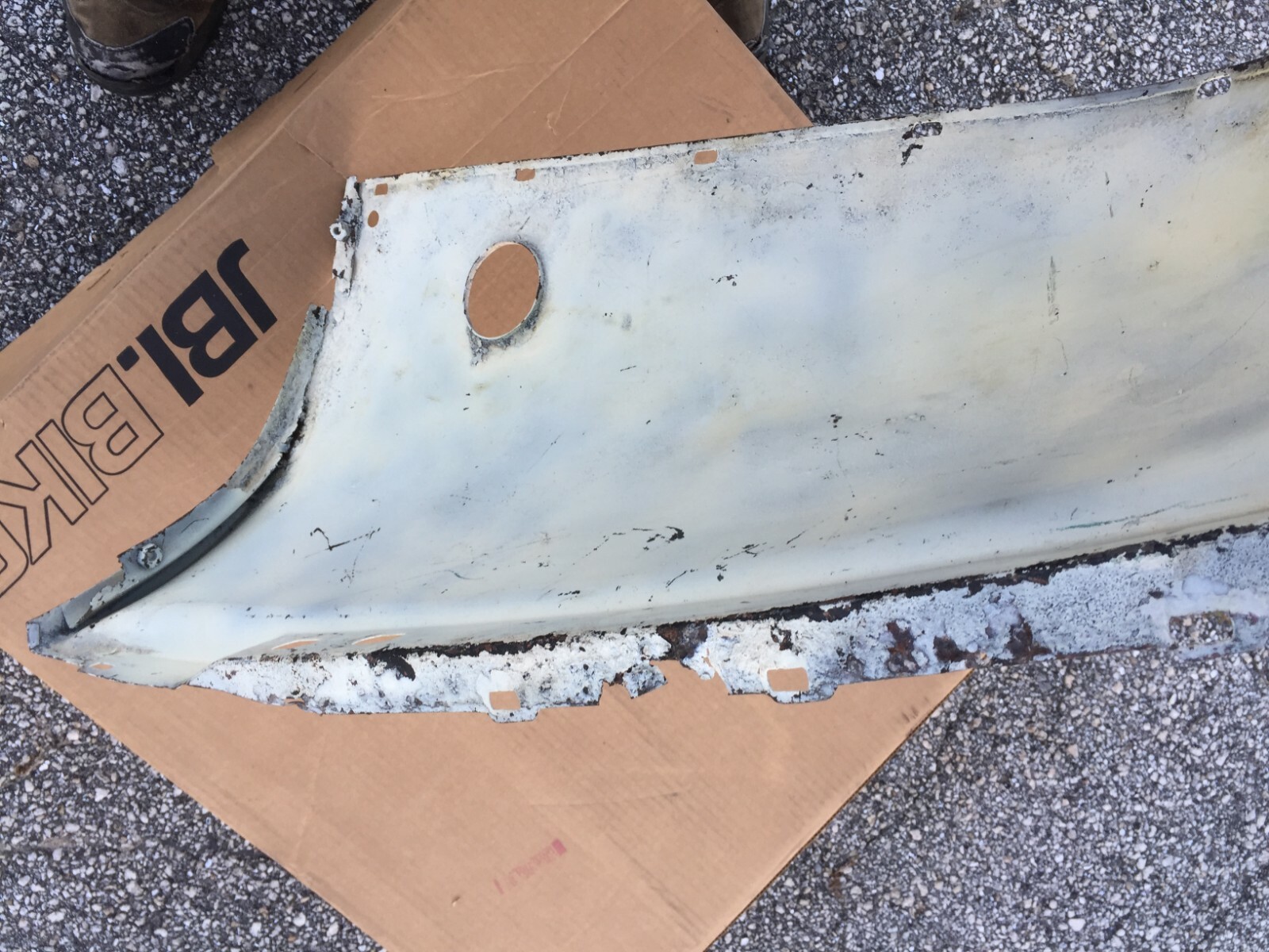 Jaguar XJ6 series 2 and series 3 Left Rear Lower Valance below Bumper ...