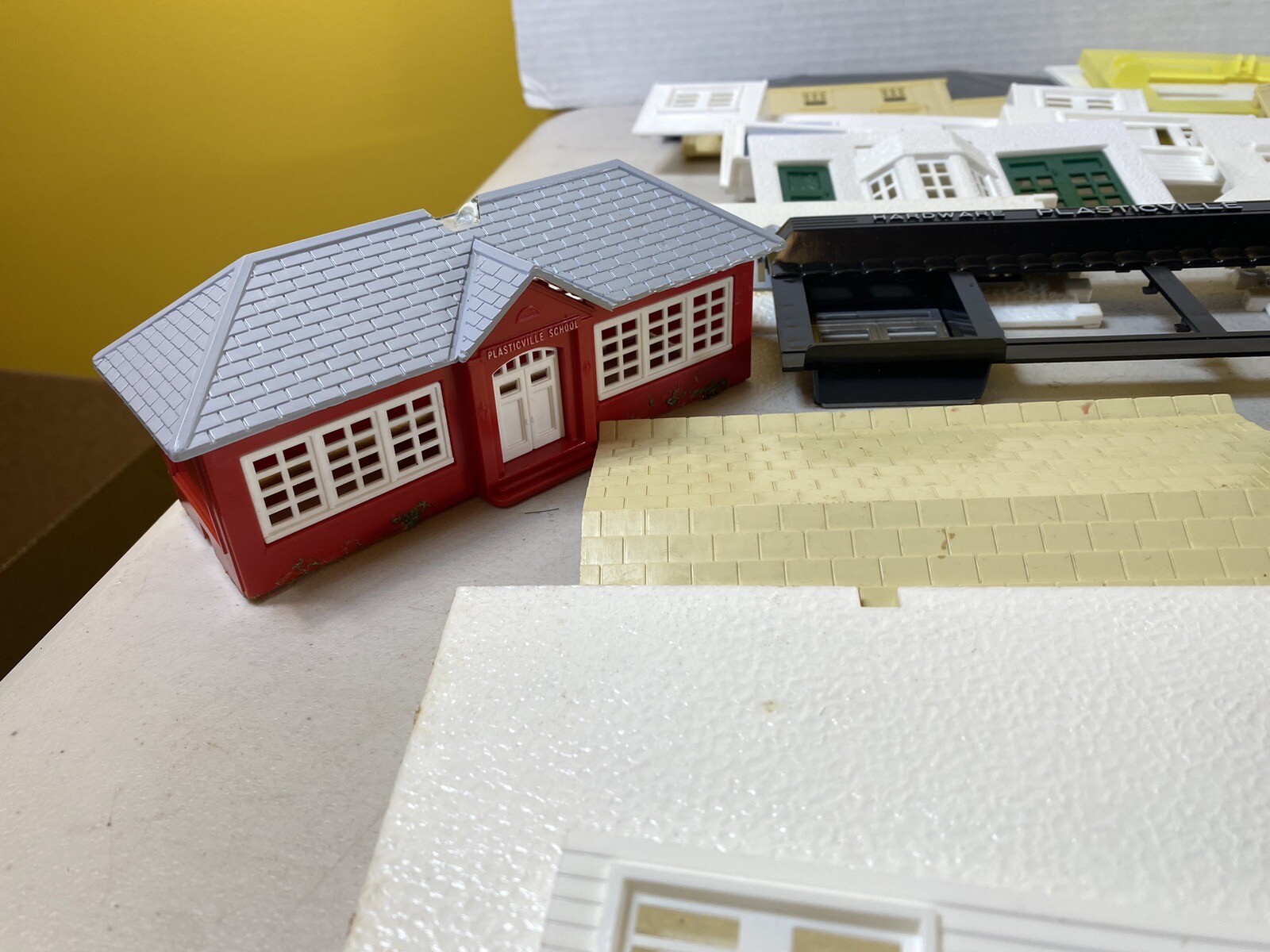 Plasticville Lionel Trains Model Houses Buildings Decoration Vintage ...