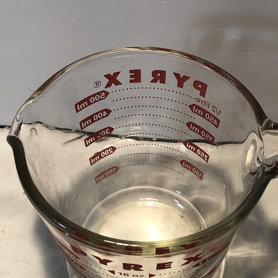 Pyrex Glass Measuring Cup Red Lettering Handle 2 Cups 500ml 1/2 Litre ...