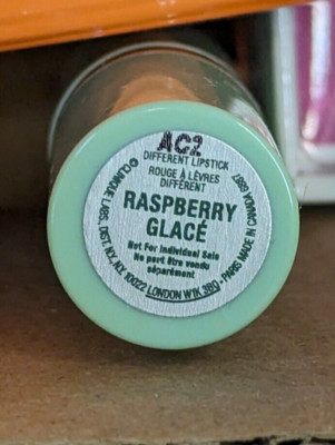 Clinique Different Lipstick Shade Raspberry Glace Full Size New Green ...