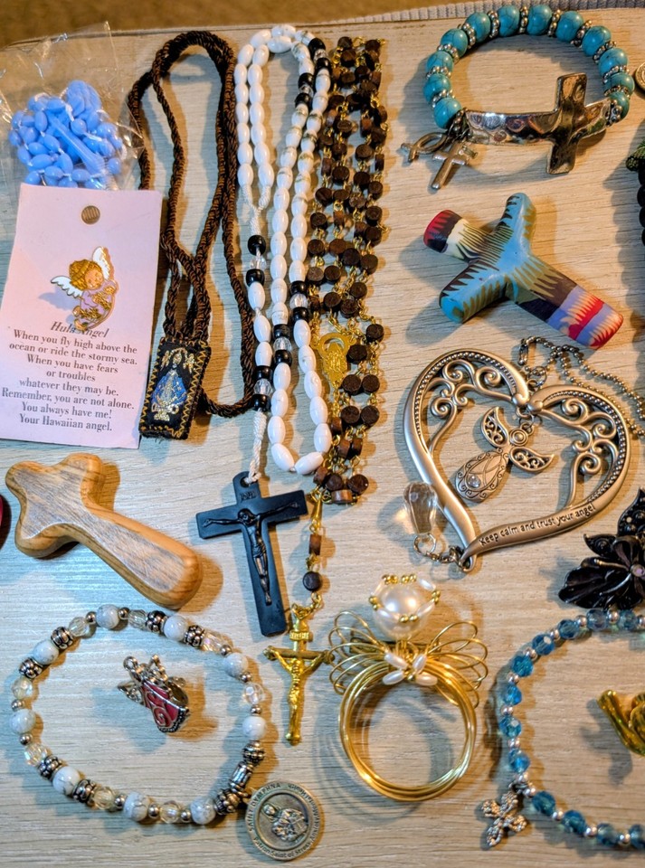 VTG Catholic Religious Christian Lot 25pc Rosary Pins Cross Wearable ...