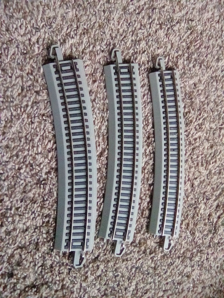 Bachmann Track Lots 22-Radius Curve Nickel Silver Gray Roadbed 11-pcs ...