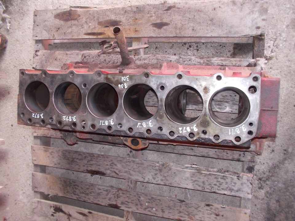 Farmall IH 806 gas Tractor 301 gas engine motor block w/ caps & crater ...