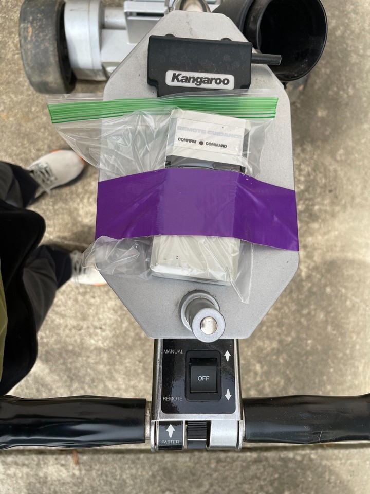 REMOTE CONTROL KANGAROO HILLCREST ELECTRIC GOLF CART CADDY wBATTERY AND ...