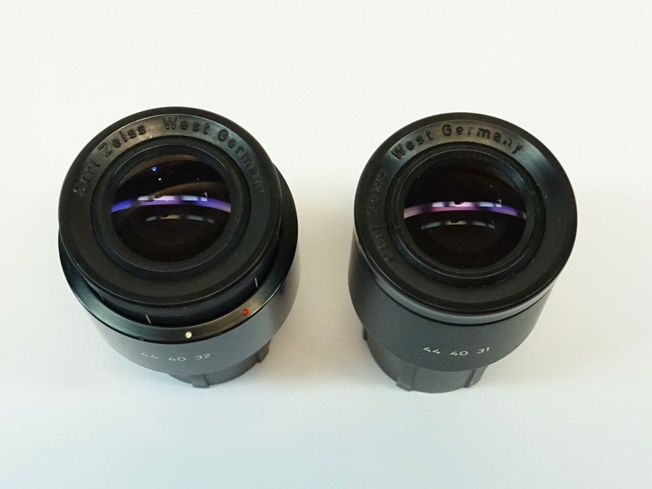 Pair of Zeiss Pl 10X/20 Microscope Eyepieces & Ruler Reticle, PN 444031 ...